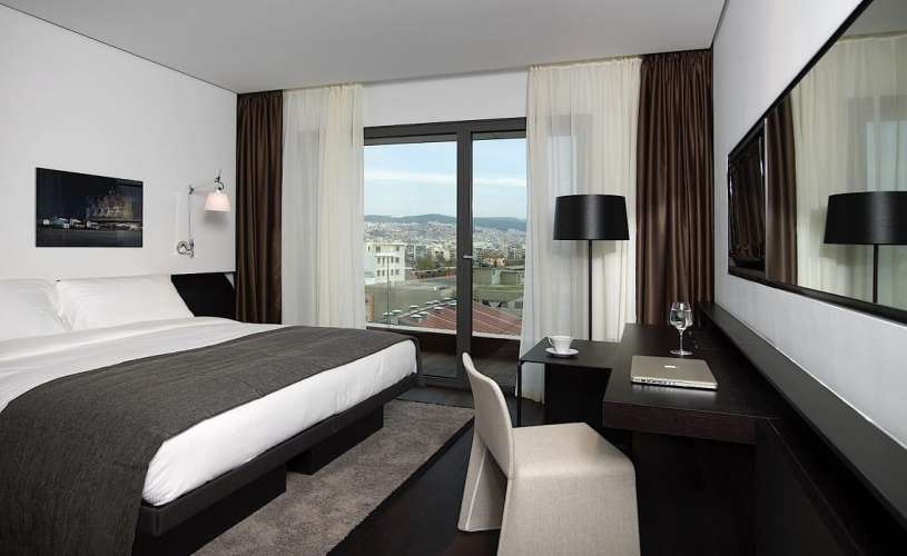 Superior Plus Double Room - The Met Hotel
